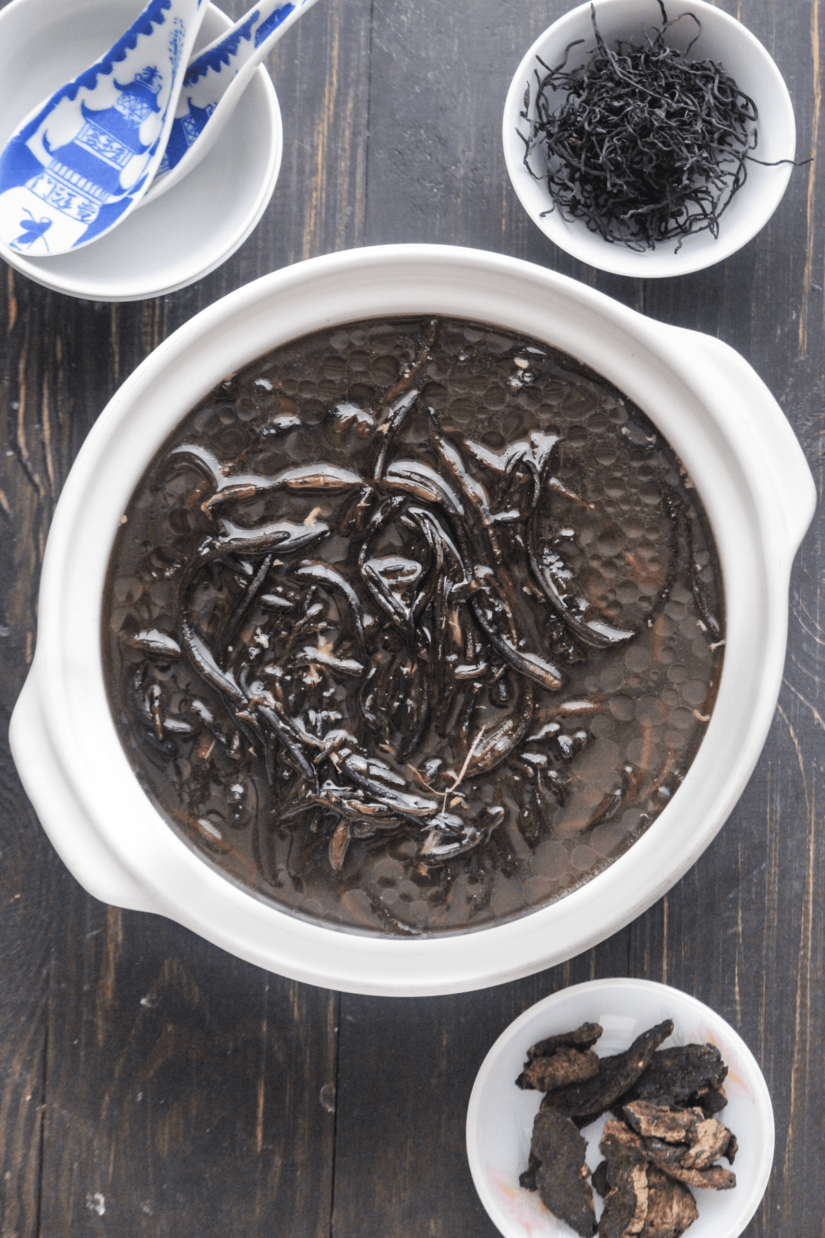 Chinese Sargassum Soup (海藻湯) - Wok and Kin